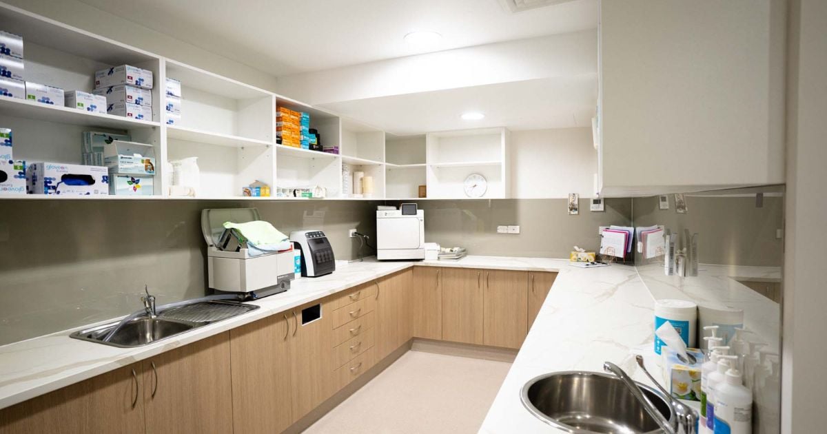 What’s an In-House Dental Lab, and Why It Matters to You - Cosmetique ...